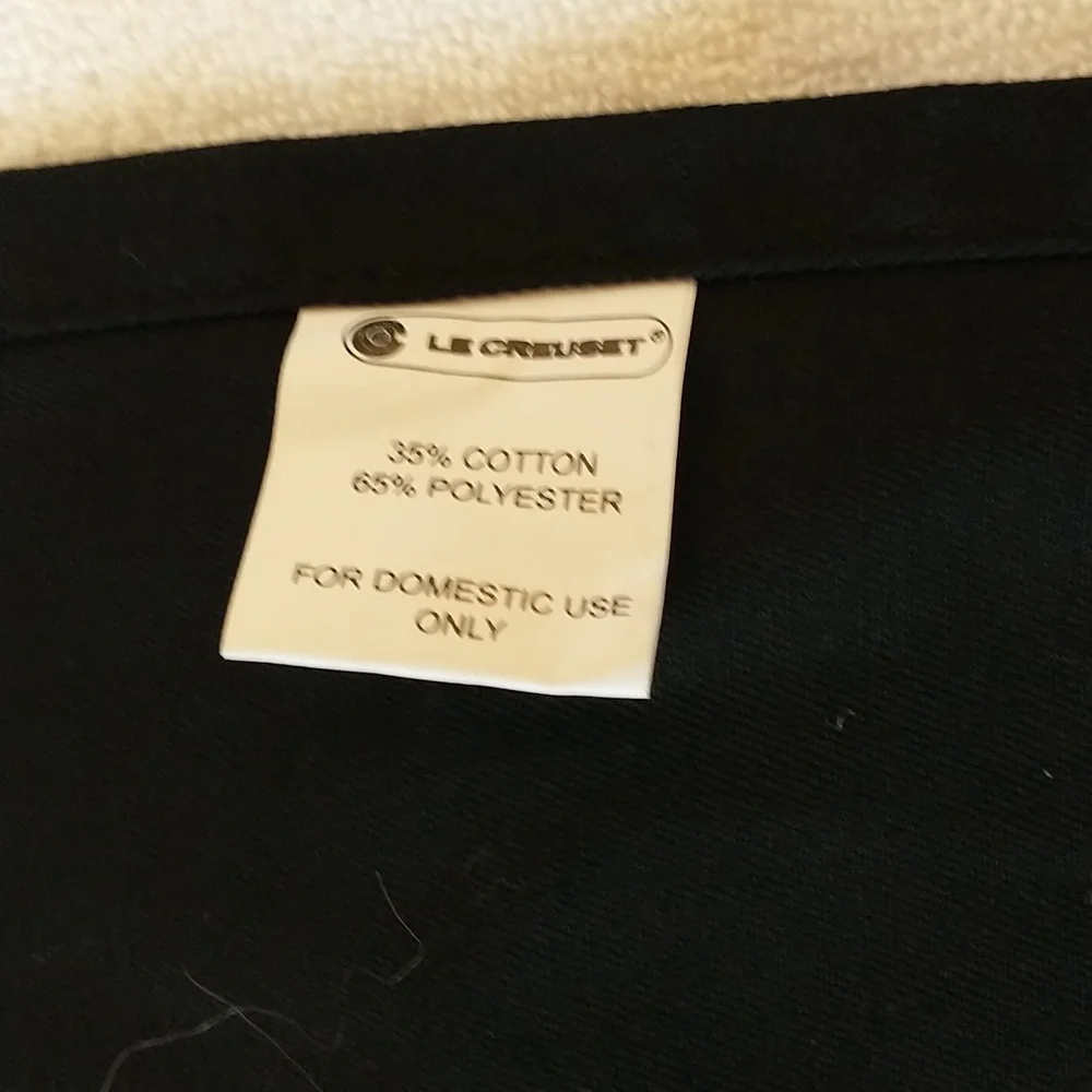 Le Creuset | Kitchen | Rare Le Creuset Half Apron Collectible Item ...